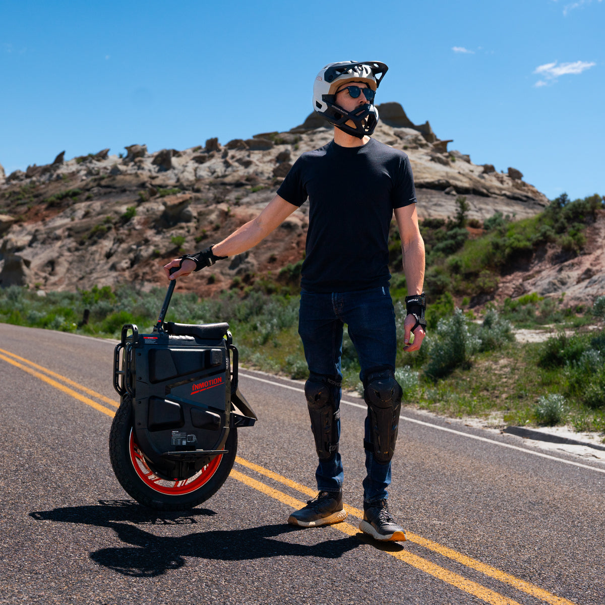 INMOTION Challenger Pro Electric Unicycle | 56 MPH & 10000W Peak Power ...